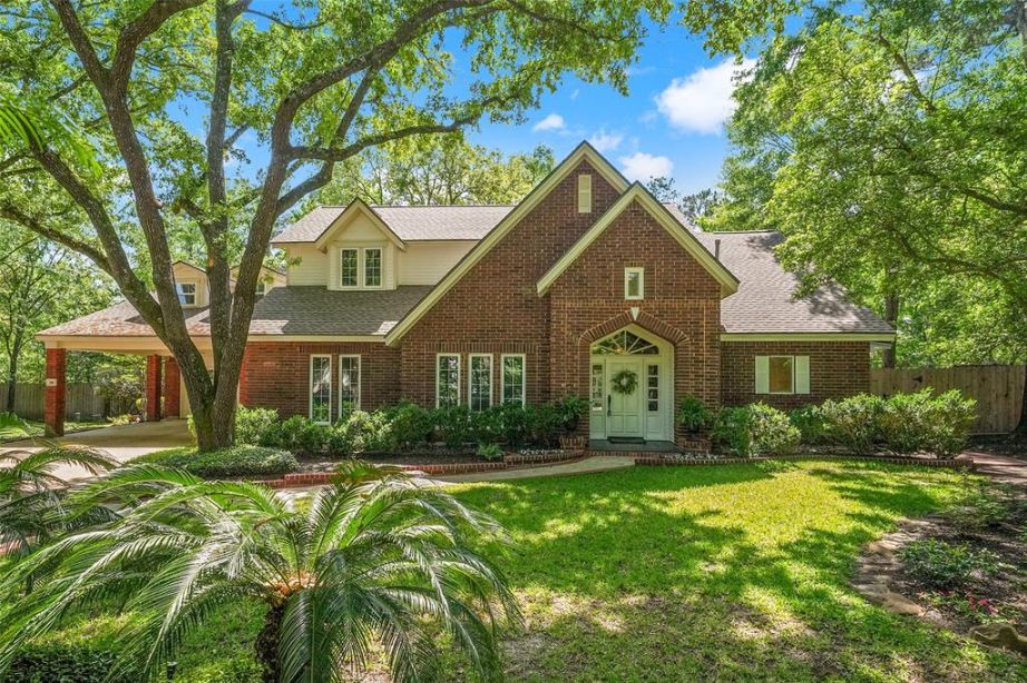 Cul-de-Sac Haven - TXHomesandEstates.com